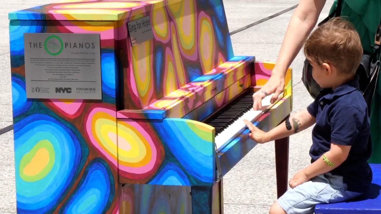 Arts program shows off 15 uniquely-designed pianos - CGTN