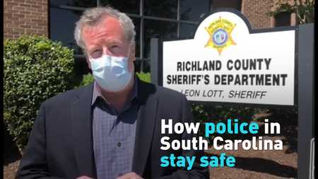 See how police in U.S. are protecting themselves from COVID-19 - CGTN